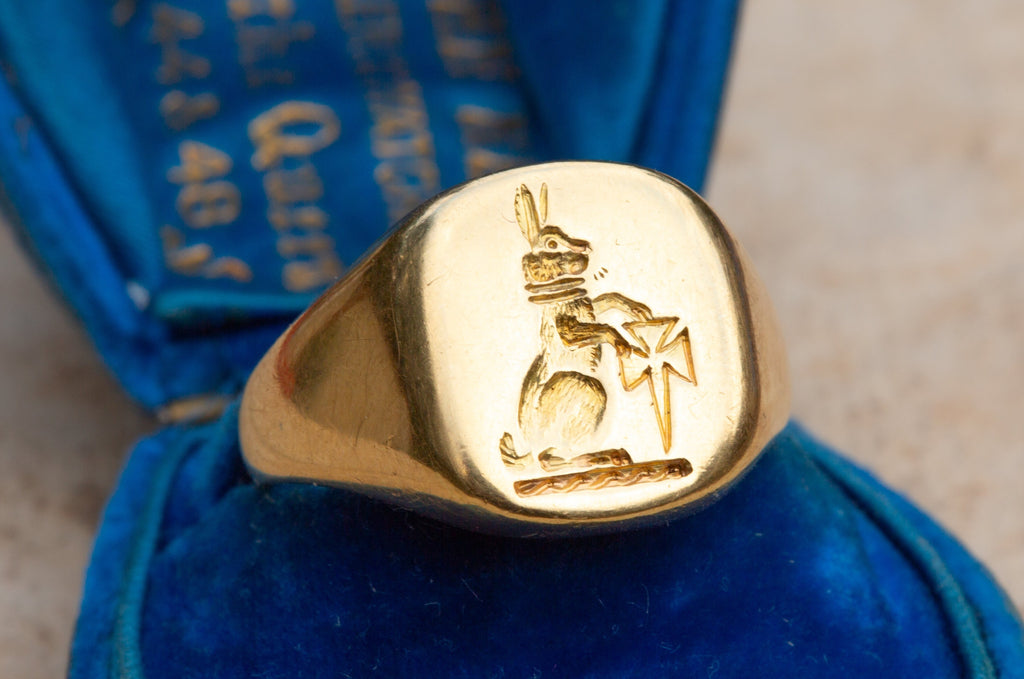 Antique Gold Rabbit Family Crest Ring – Ravensbury Antiques